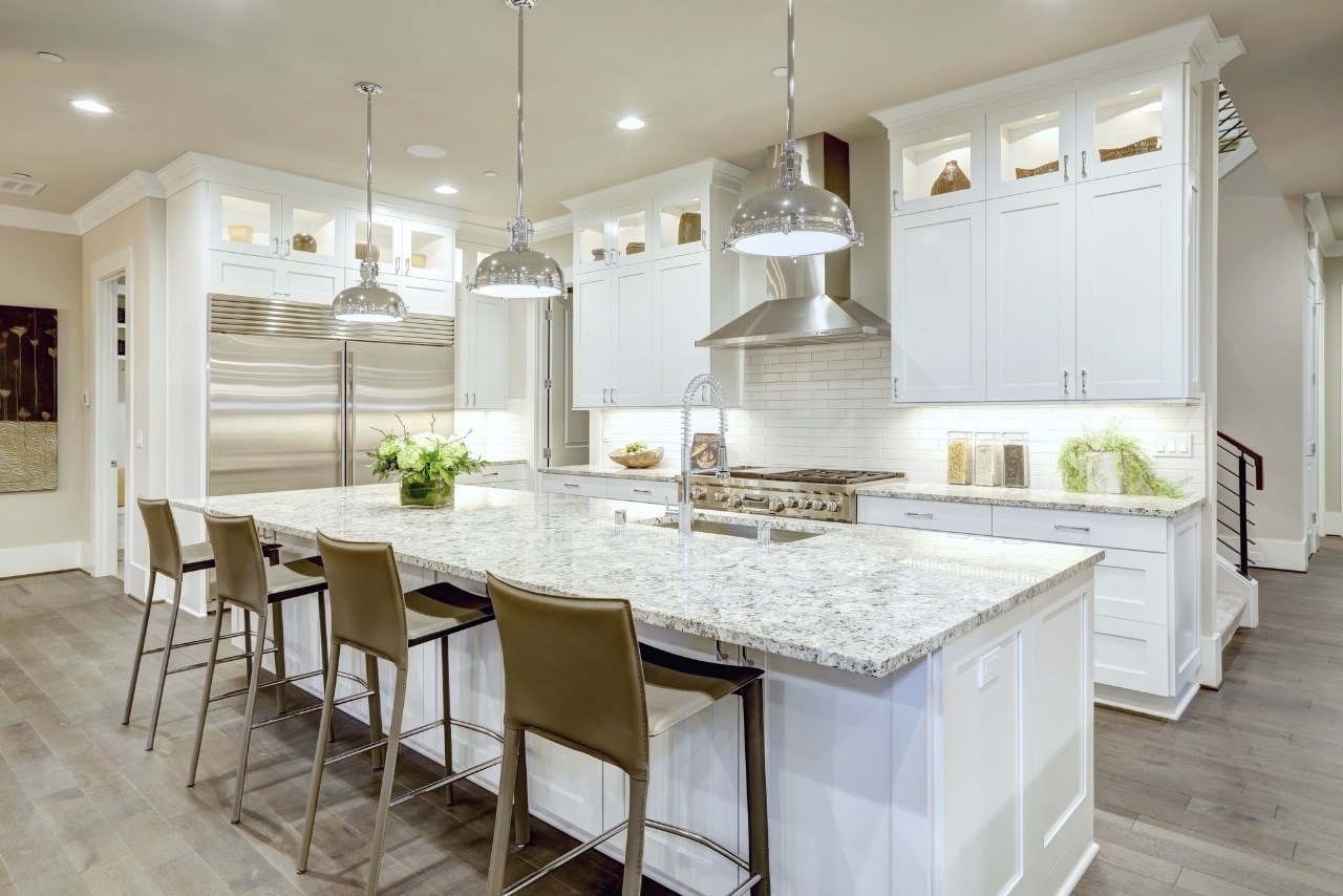 Should Kitchen Cabinets Go To The Ceiling? - Pros, Cons & Expert Tips