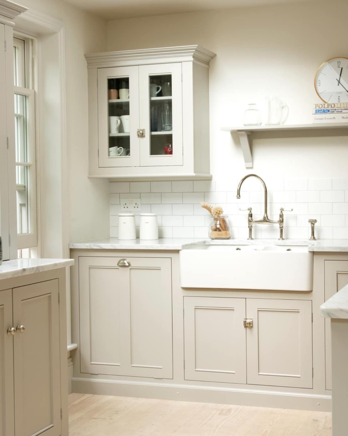 12 Design Tricks To Make A Small Kitchen Look & Feel Bigger